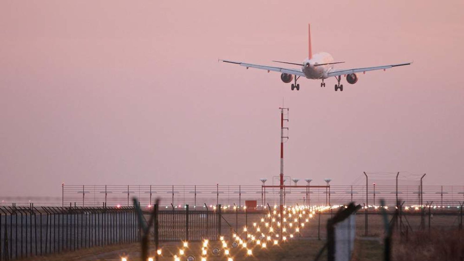 FBI: Hacker Says He Made Plane Change Course | US News | Sky News