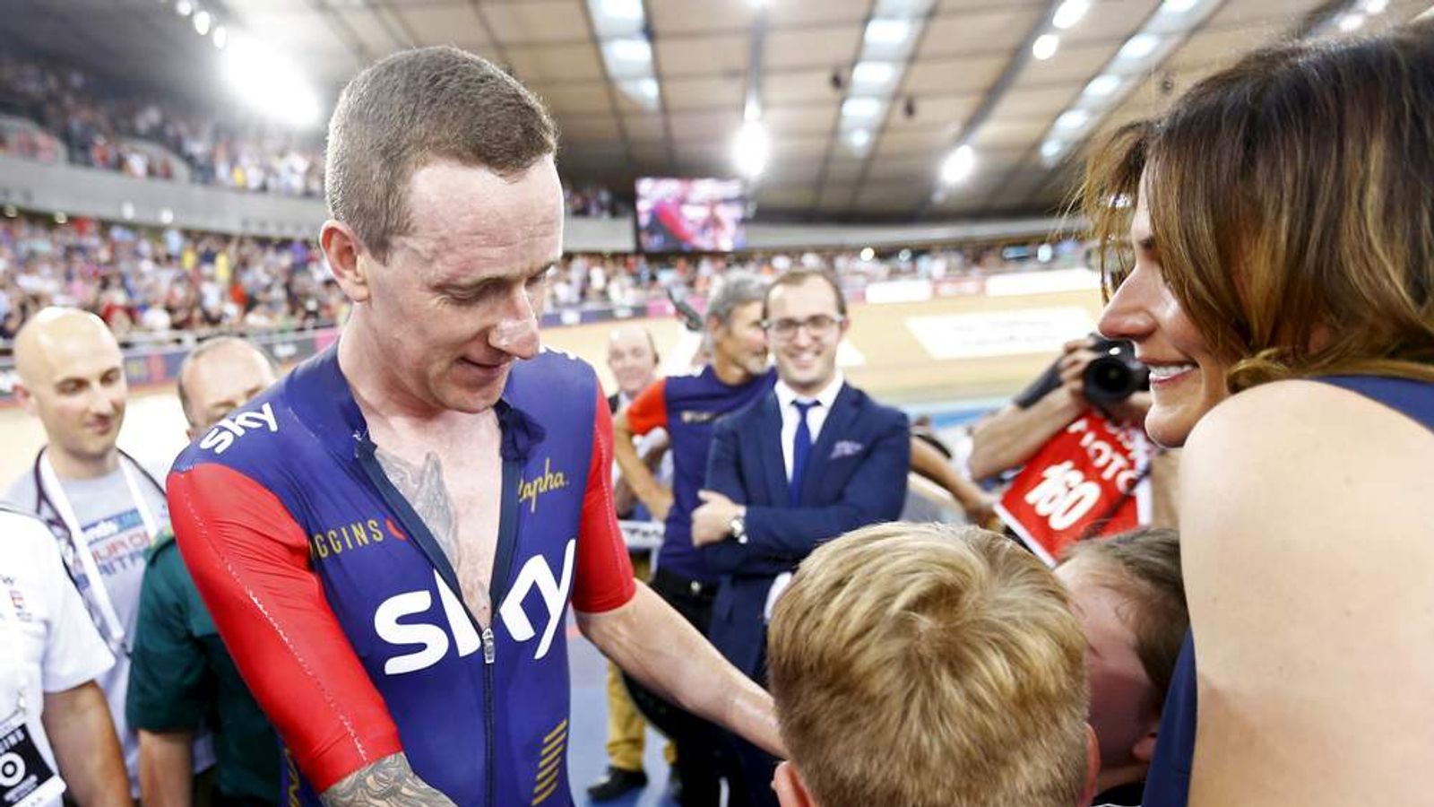 Wiggins Smashes Record In Cycling 'Holy Grail' | UK News | Sky News