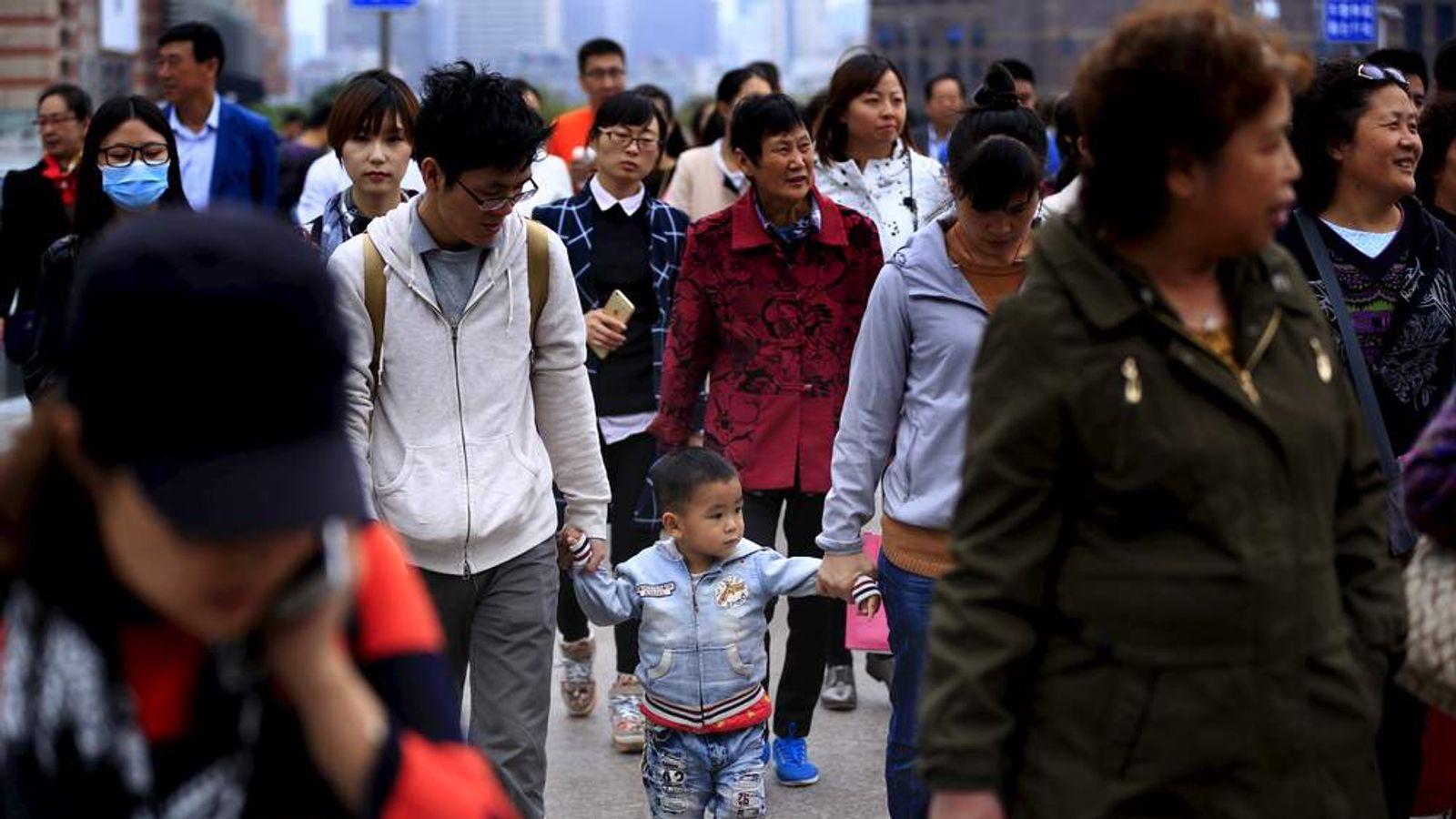 China Ends Controversial One-Child Policy | World News | Sky News