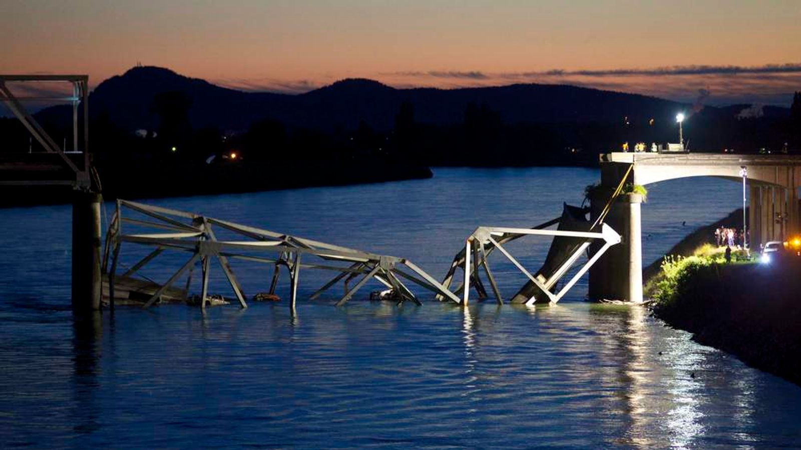 Downed Bridge: No Fix For Holiday Weekend | US News | Sky News