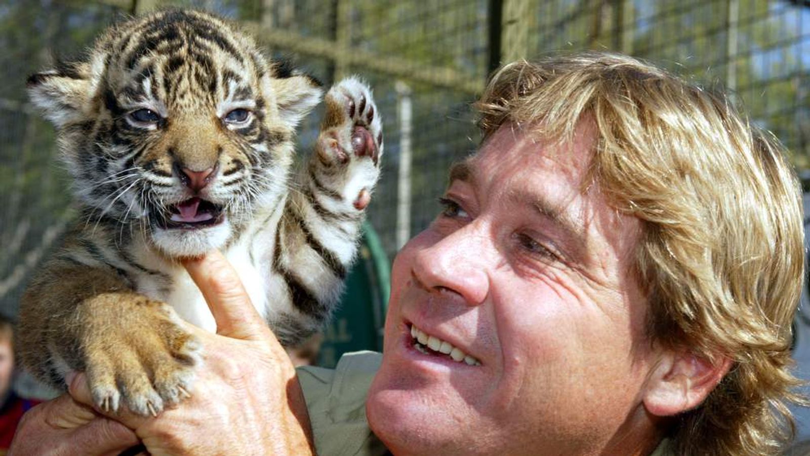 Steve Irwin's Dying Moments Revealed On Camera | World News | Sky News