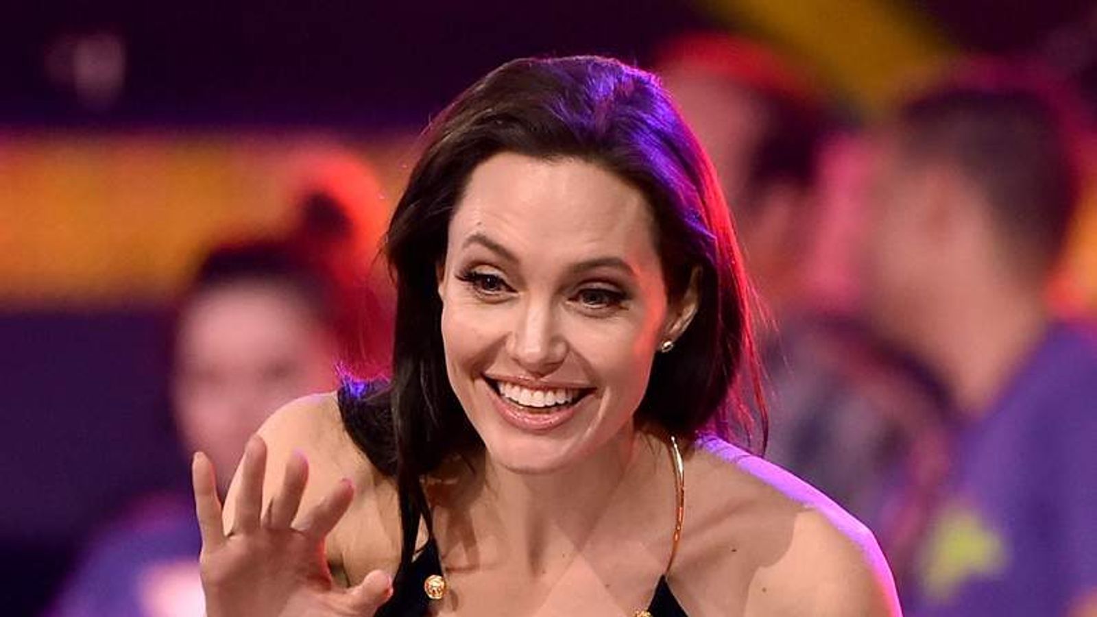Jolie Makes First Post-Surgery Appearance | Ents & Arts News | Sky News