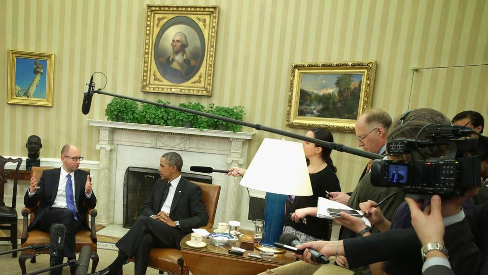 White House Still On Ukraine Diplomatic Track | US News | Sky News