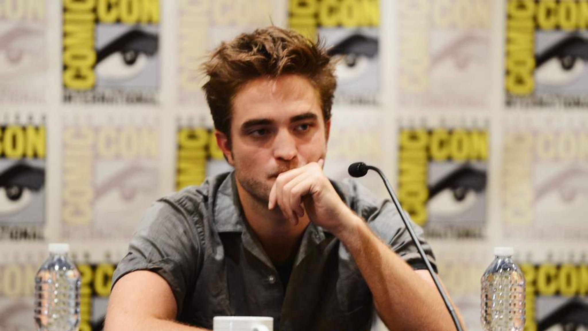 Pattinson Moves Out Of Twilight Lovers' Home | Ents & Arts News | Sky News
