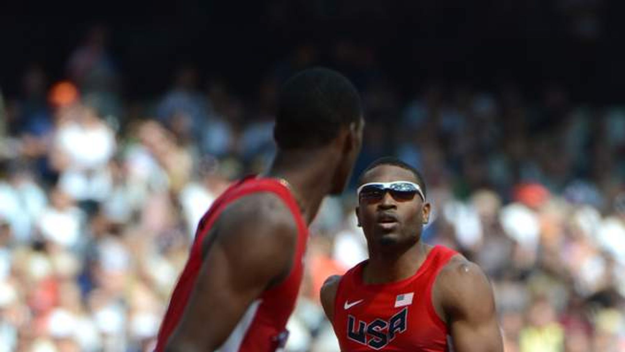 US Athlete Carries On Running After Breaking Leg | Scoop News | Sky News