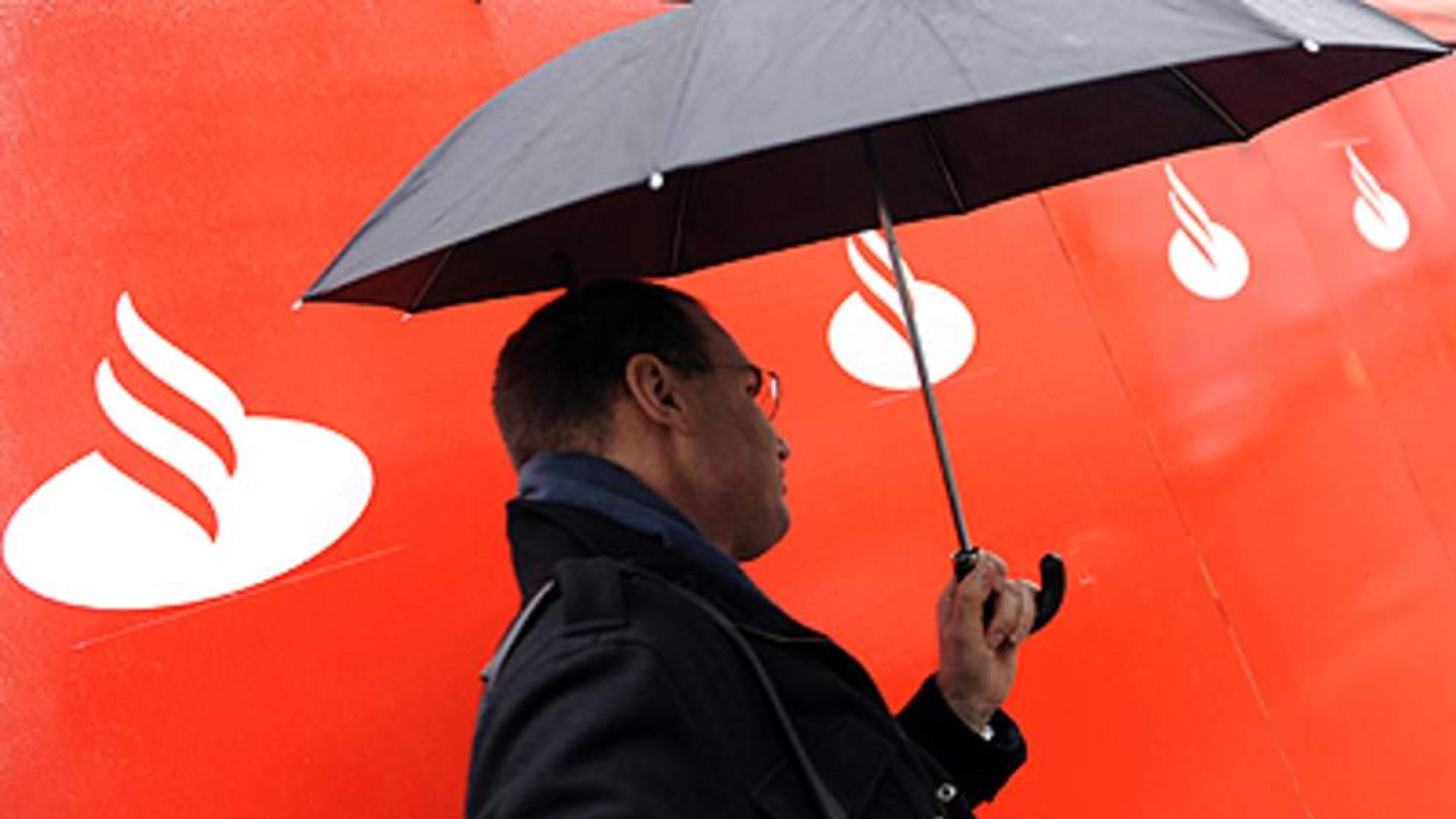 Santander UK Brings Its Call Centres Home | Money News | Sky News