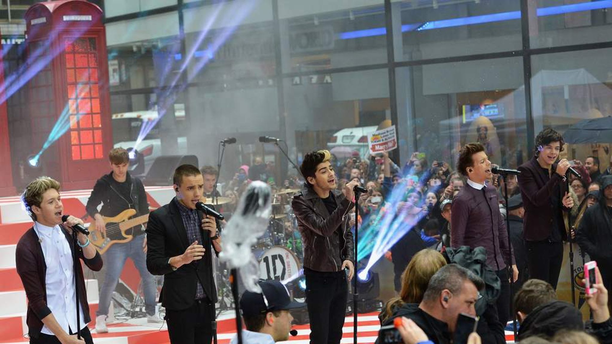 One Direction To Star In 3D Documentary | Ents & Arts News | Sky News