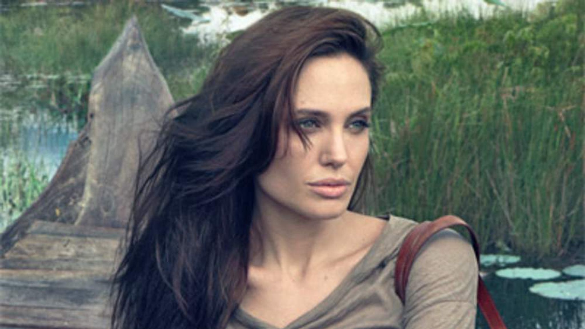 Angelina Hands Ad Earnings To Charity | Ents & Arts News | Sky News