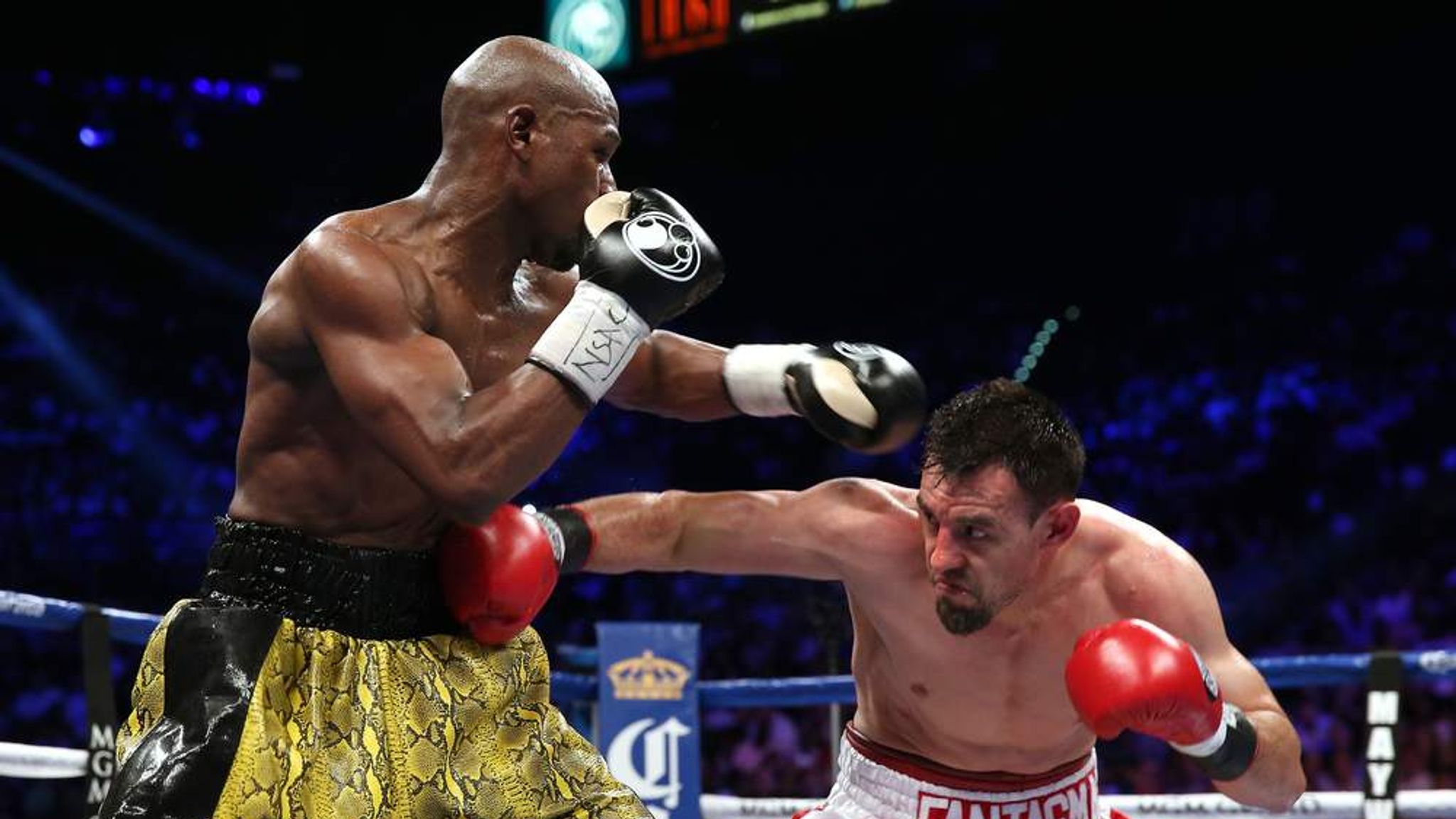 Mayweather Makes Winning Return | Scoop News | Sky News