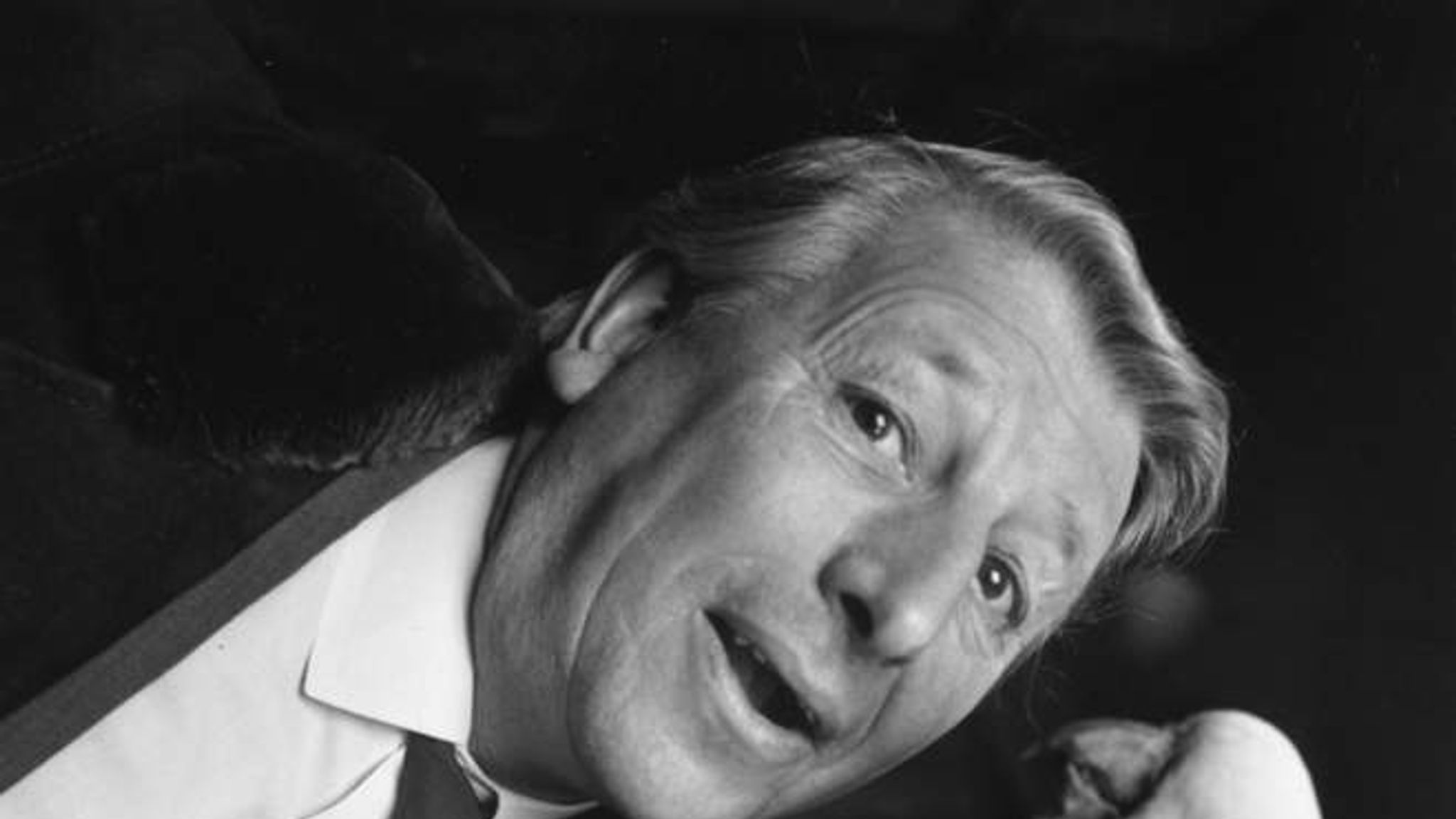 Terry Nutkins Dies After Battle With Cancer | UK News | Sky News