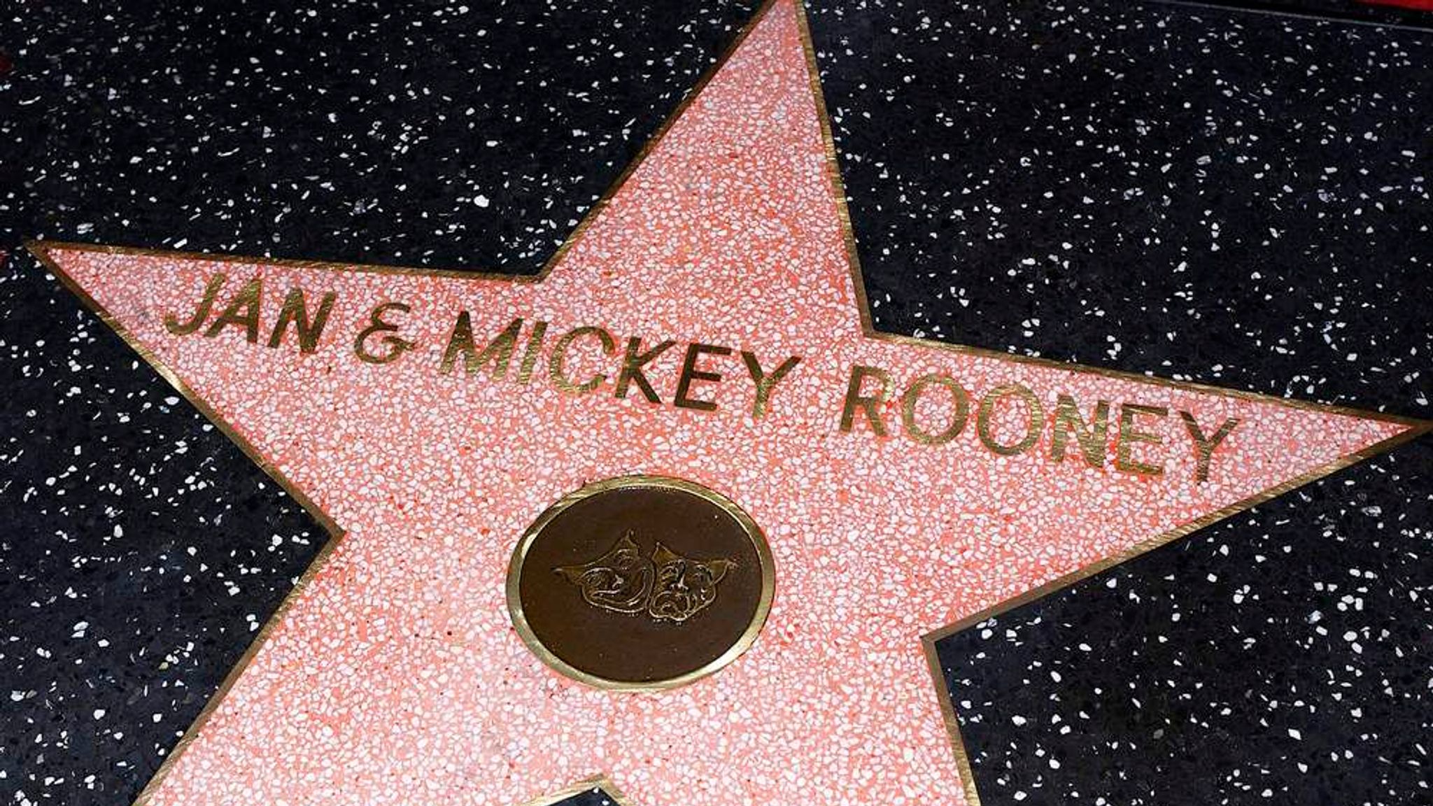 Mickey Rooney Wife And Lawyer Row Over Burial Ents And Arts News Sky News