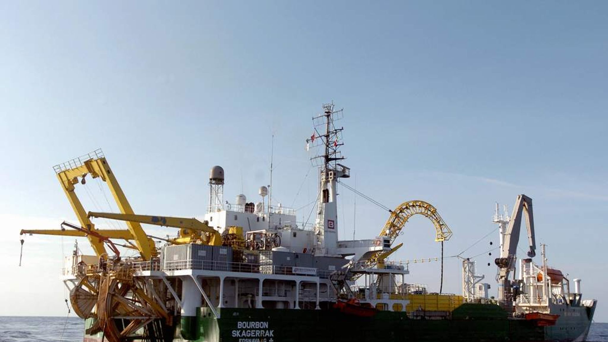 'Kevlar' To Protect Cables From Shark Bites | Science, Climate & Tech ...