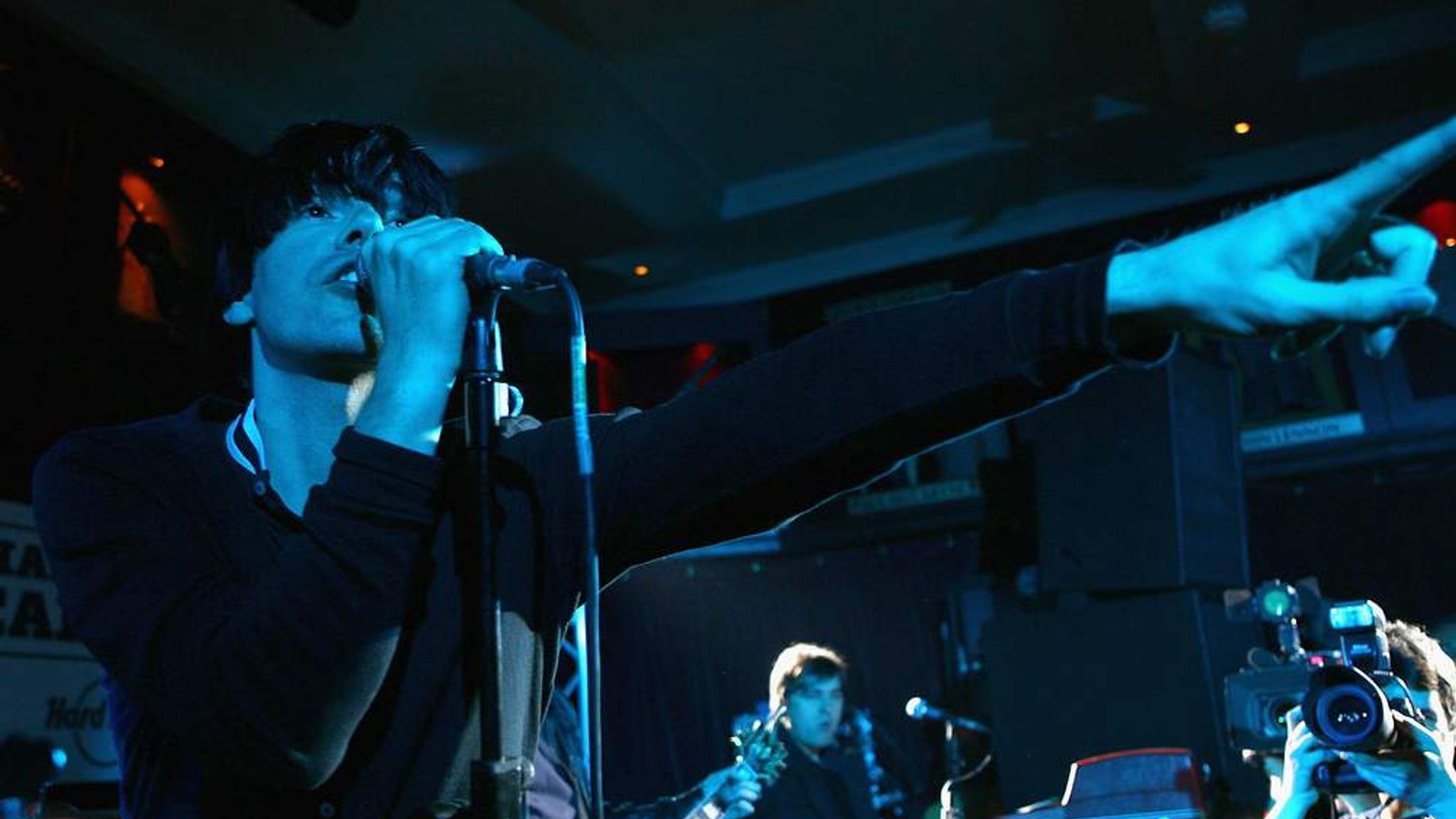 Charlatans Drummer Jon Brookes Dies At 44 | Ents & Arts News | Sky News