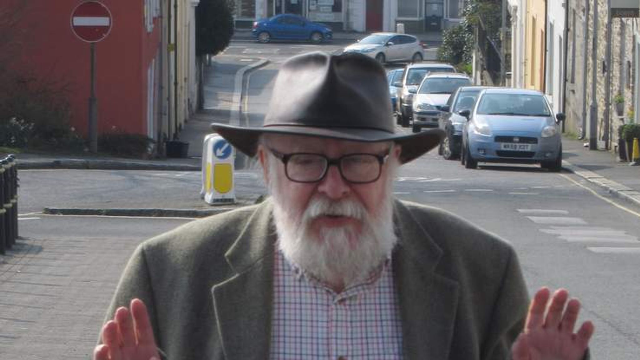 Ovenden Sex Case: Tate Removes Artist's Work | Ents & Arts News | Sky News