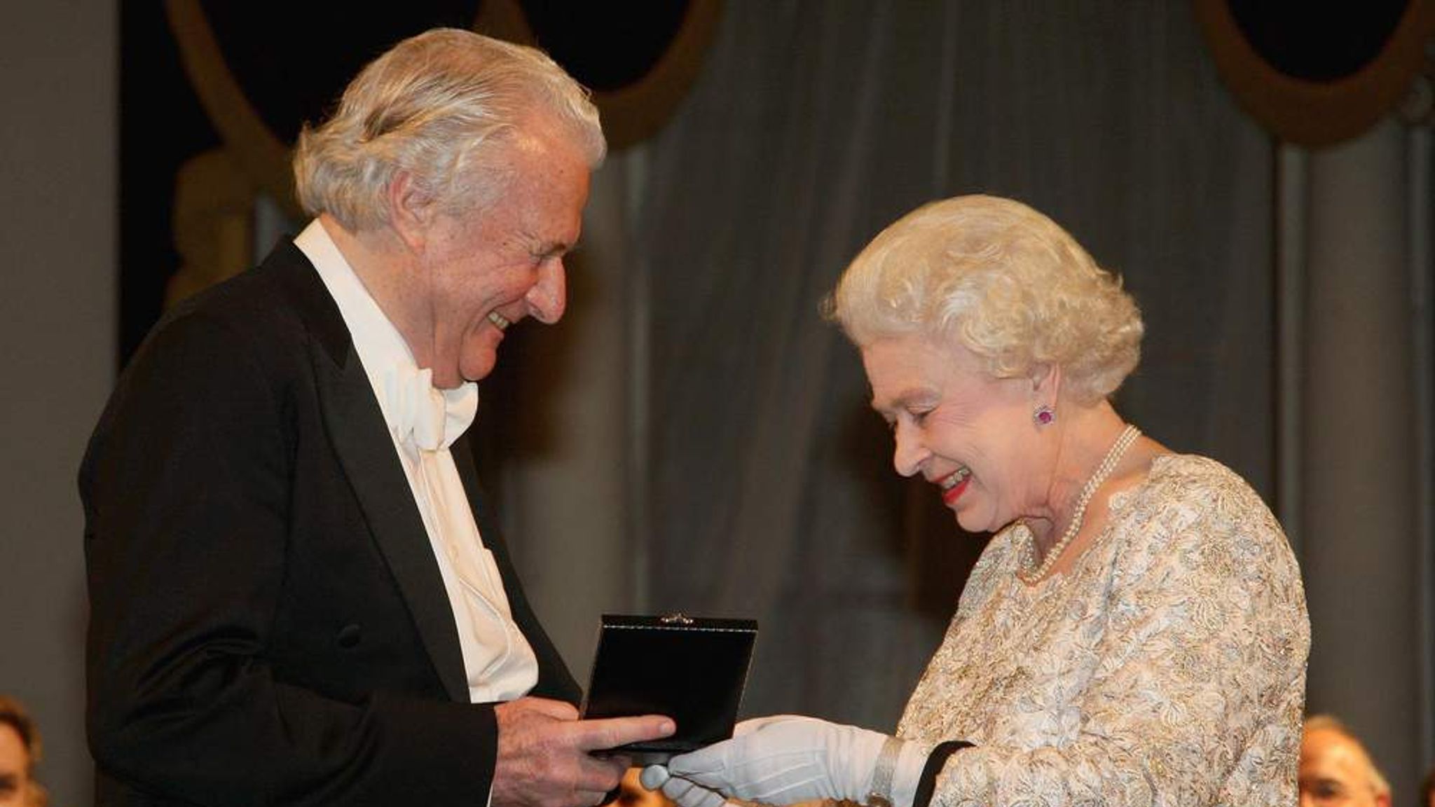 LSO Conductor Sir Colin Davis Dies At 85 | UK News | Sky News