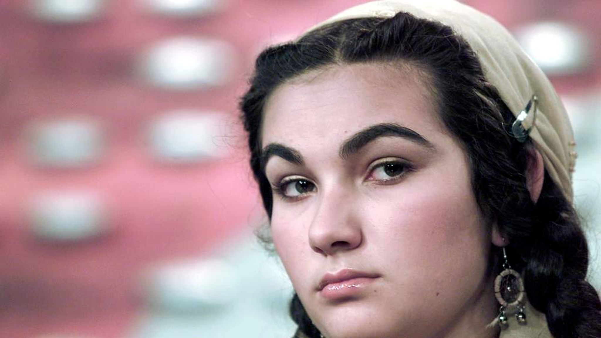 Gypsy King Cioaba's Funeral Takes Place | World News | Sky News