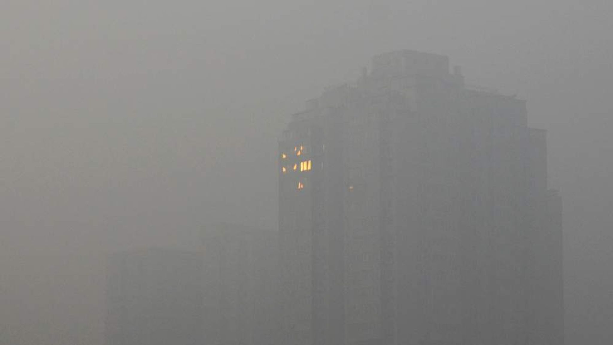 Beijing Pollution 'Hazardous' For Fourth Day | World News | Sky News