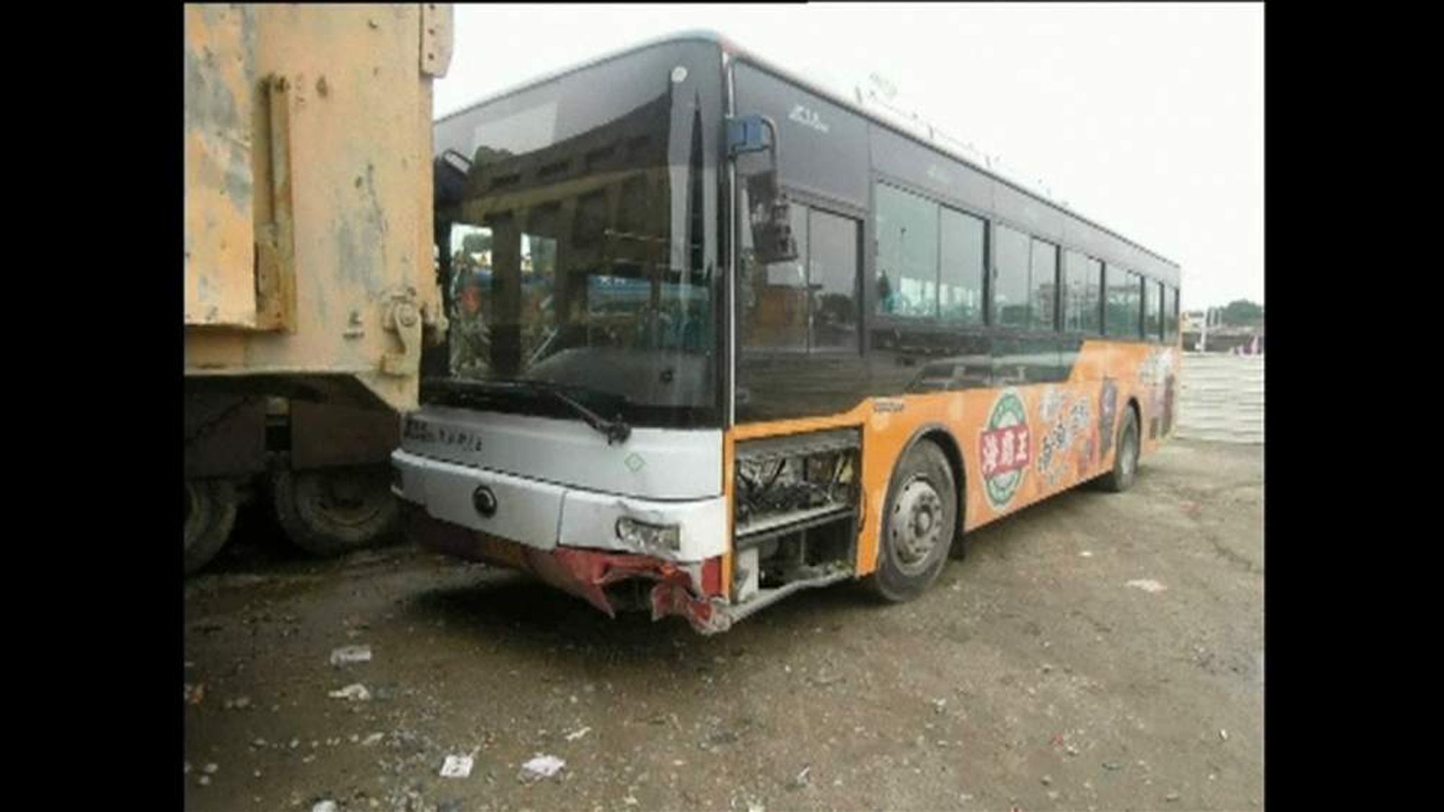 China: Driver Chases Out-Of-Control Bus | World News | Sky News