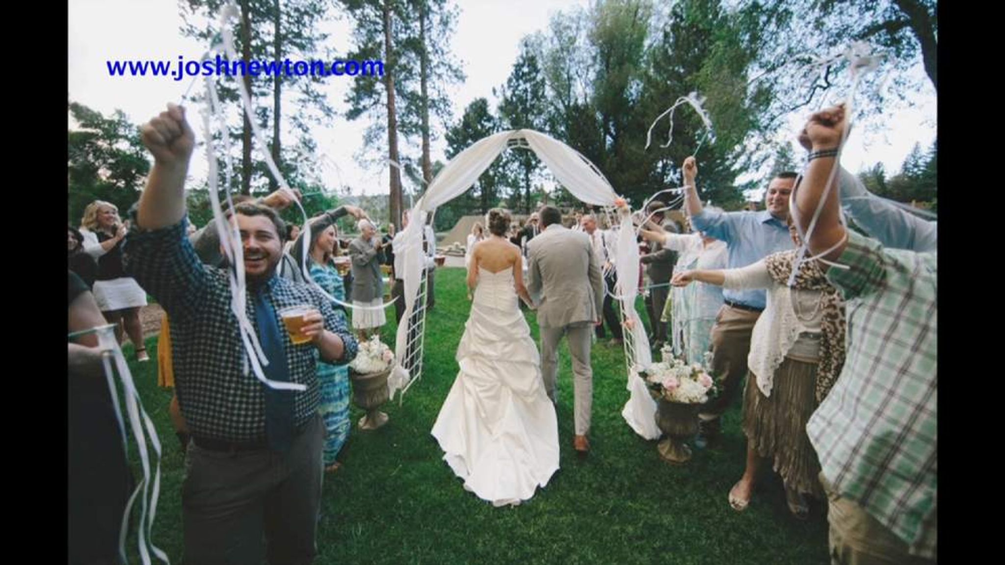US Wildfire Sparks Dramatic Wedding Photos | US News | Sky News