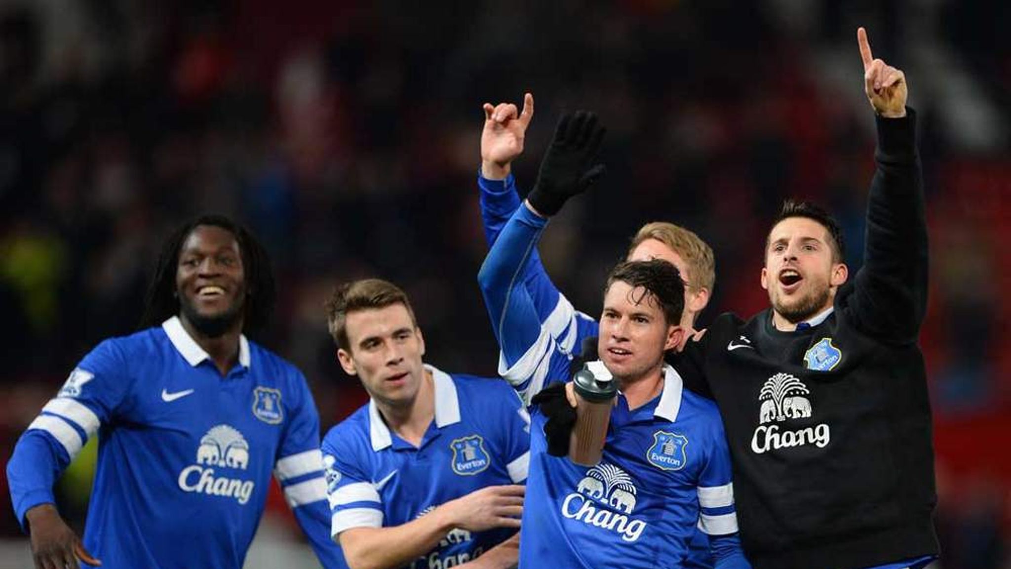 Everton Stun Manchester United At Old Trafford | Scoop News | Sky News