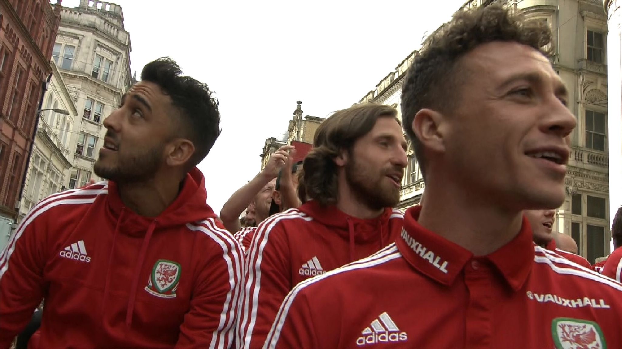 Wales Squad Enjoy Heroes' Welcome In Cardiff | UK News | Sky News