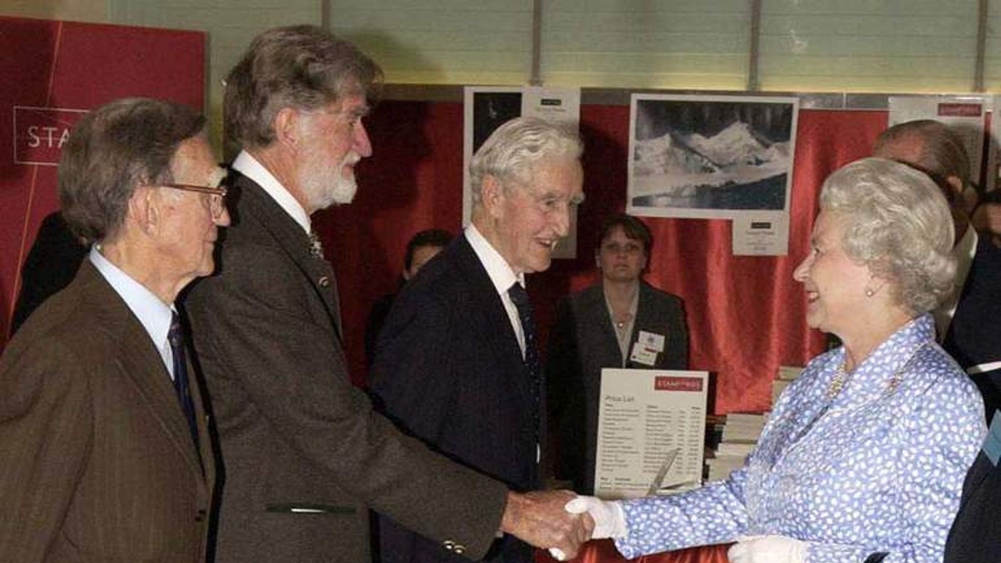 Everest: Last Climber On 1953 Expedition Dies | UK News | Sky News