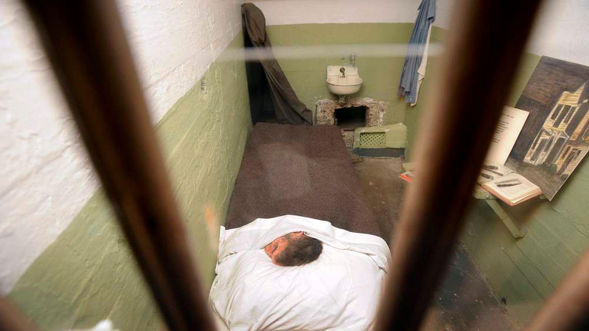 Alcatraz 1962 Escape Possible, Say Experts | US News | Sky News