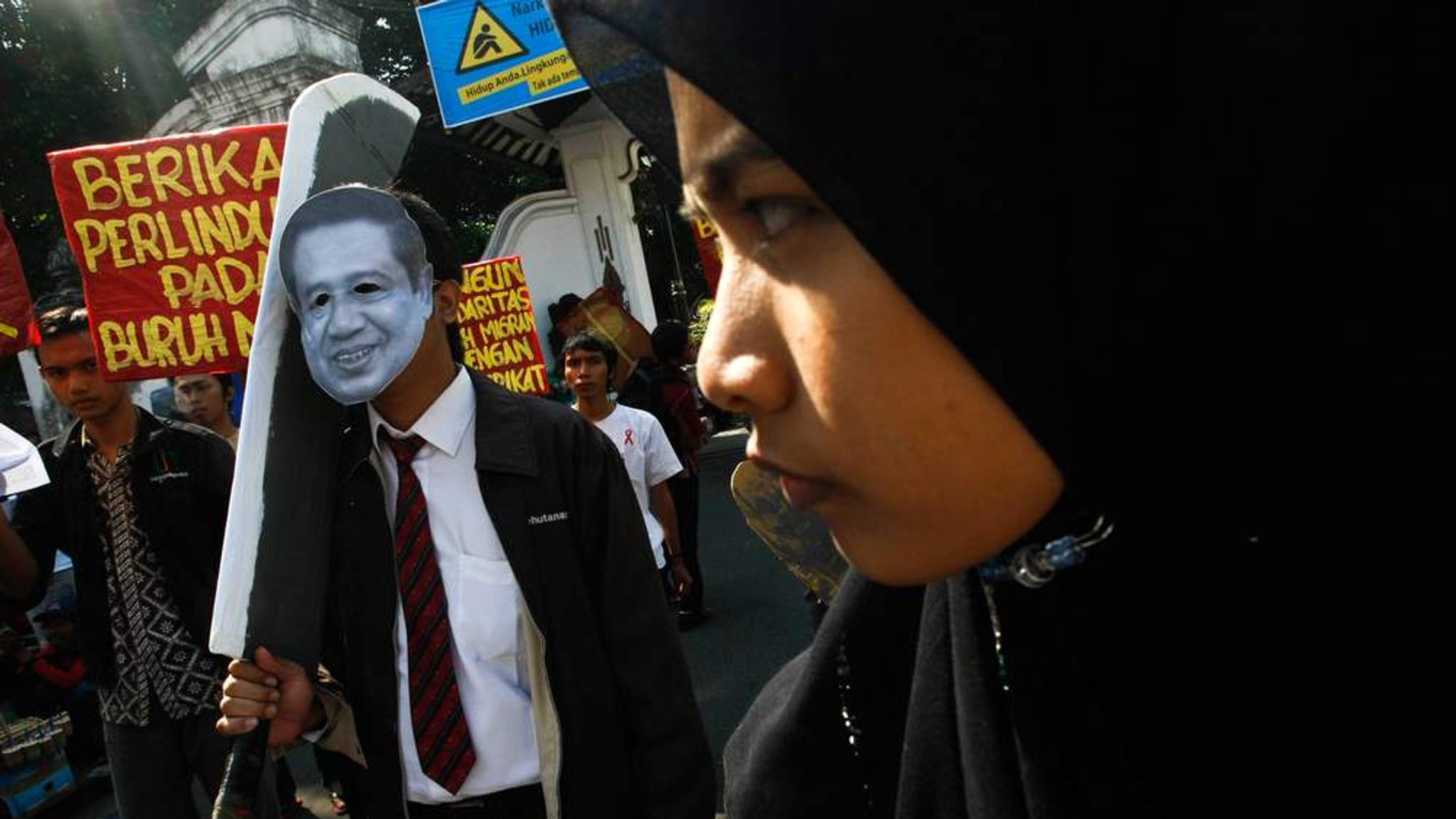 Britain's Anger As Saudi Arabia Beheads Maid | World News | Sky News