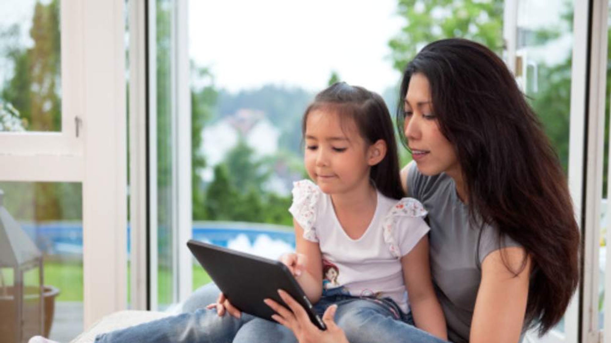 Technology Gives Boost To Children's Reading | Scoop News | Sky News