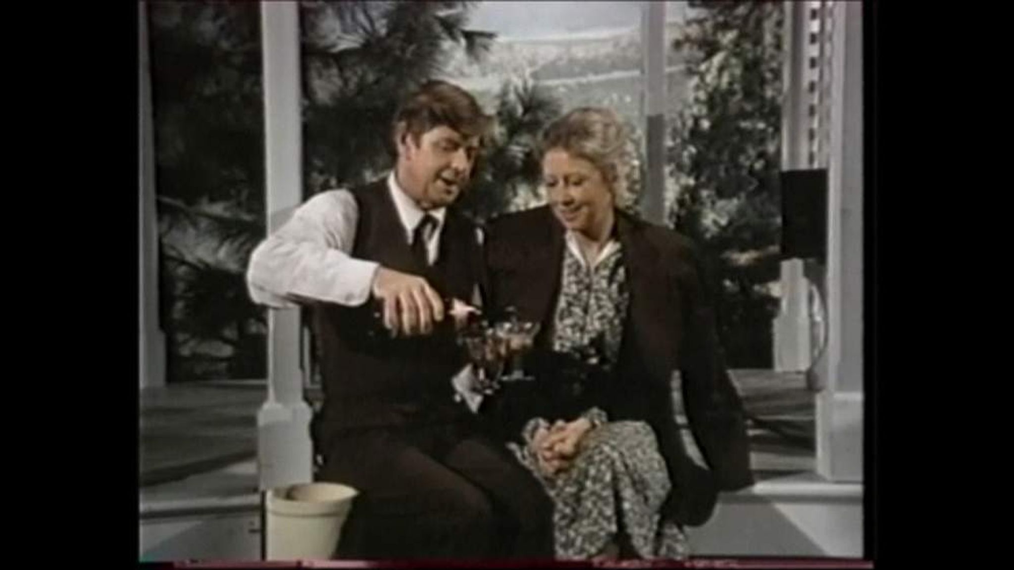 The Waltons Star Ralph Waite Dies At 85 | Ents & Arts News | Sky News