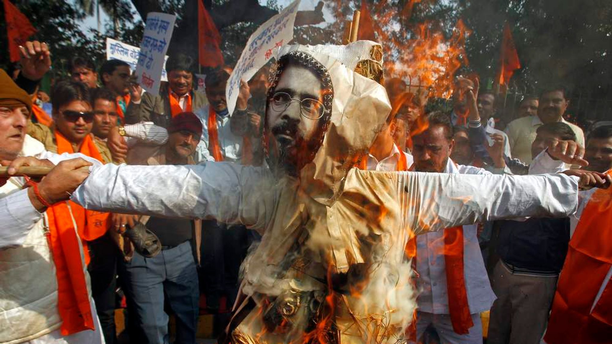 Indian Militant Afzal Guru Hanged In New Delhi | World News | Sky News