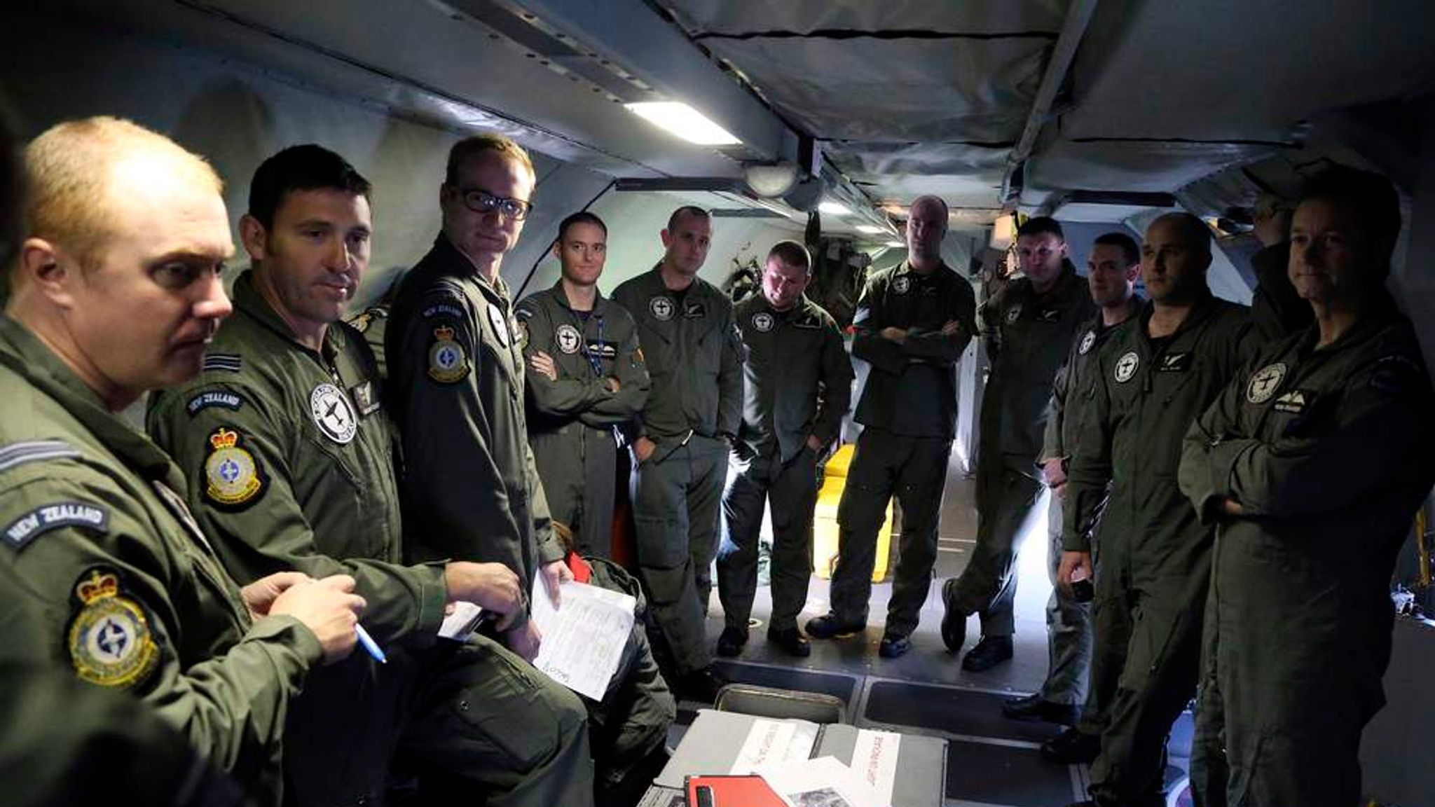 MH370: Malaysia Meets US Over 'Deep-Sea Kit' | World News | Sky News