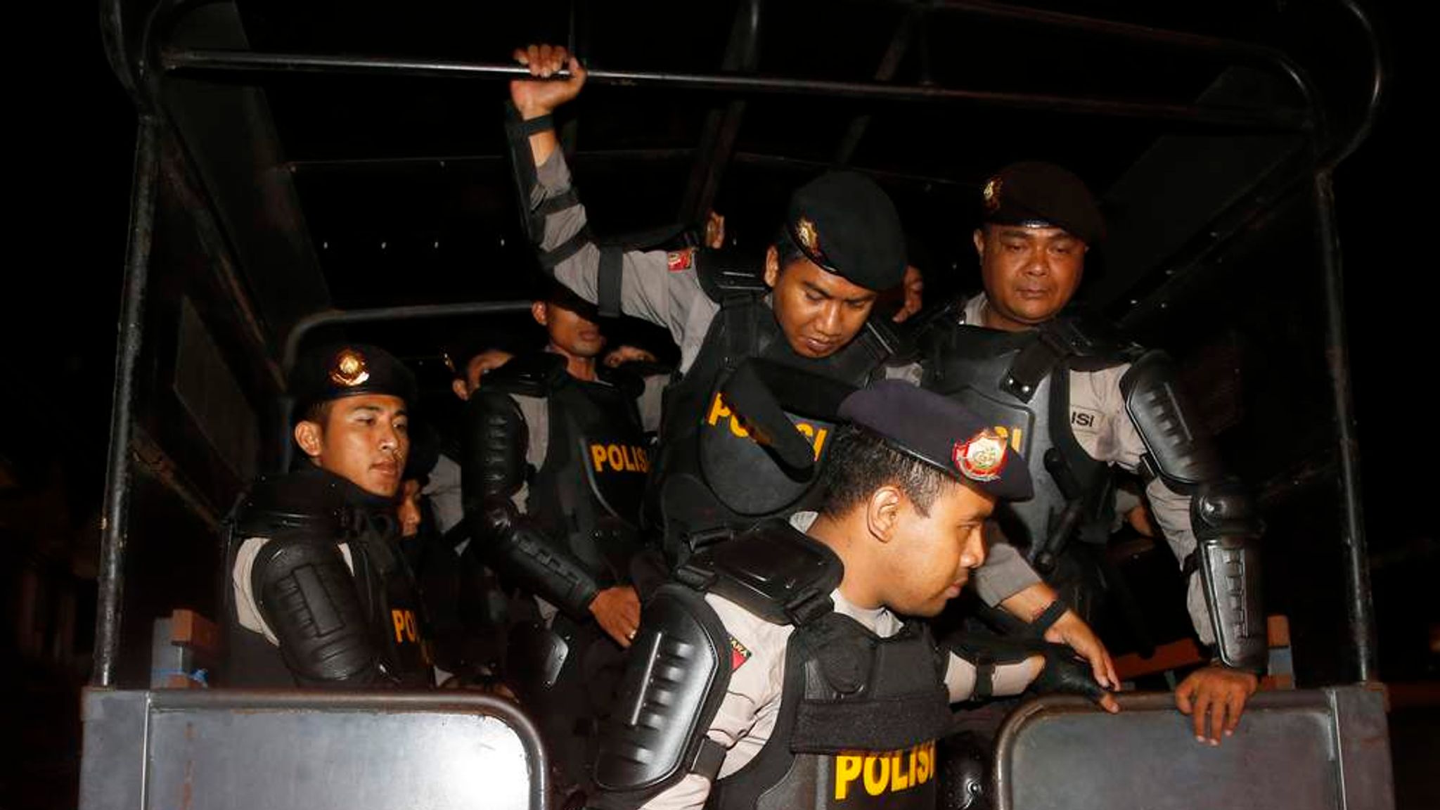 Bali Nine Drug Smugglers Taken To Execution Jail | World News | Sky News