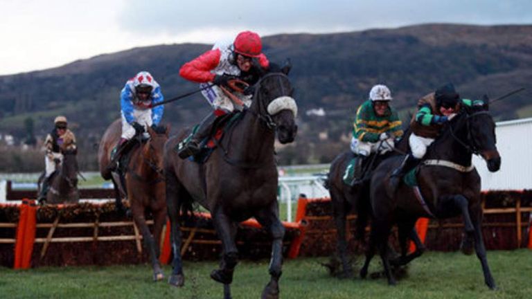 Knockara Ends Big Buck's Long Unbeaten Run | Scoop News | Sky News