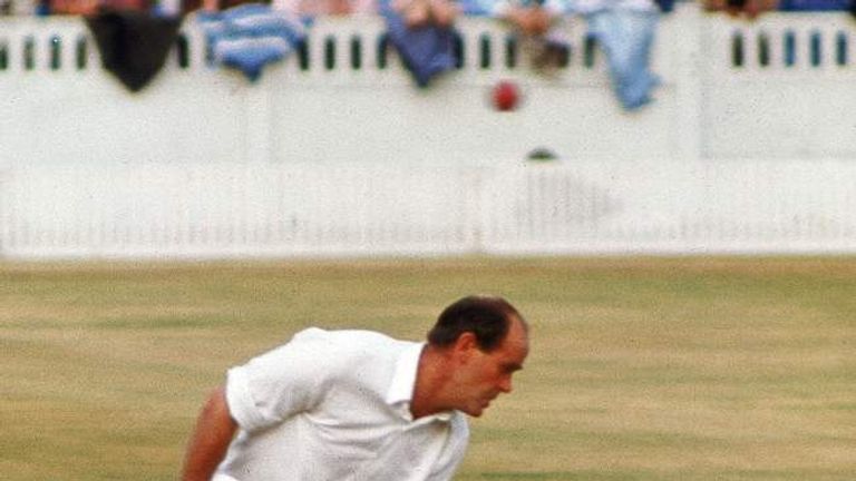 England's 'Toughest' Batsman Brian Close Dies | UK News | Sky News