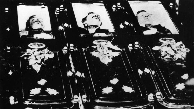 Two Shot In Wild West Gunfight Re-enactment | US News | Sky News