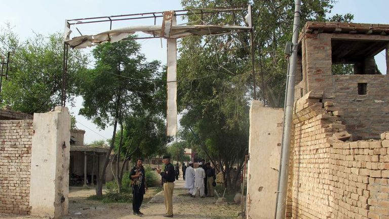 Pakistan Jailbreak: Taliban Moves Prisoners | World News | Sky News