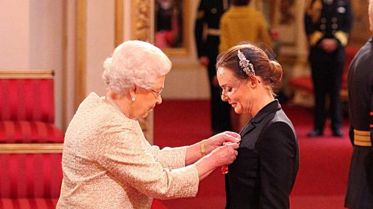 Stella McCartney Picks Up OBE From 'Chic' Queen | UK News | Sky News