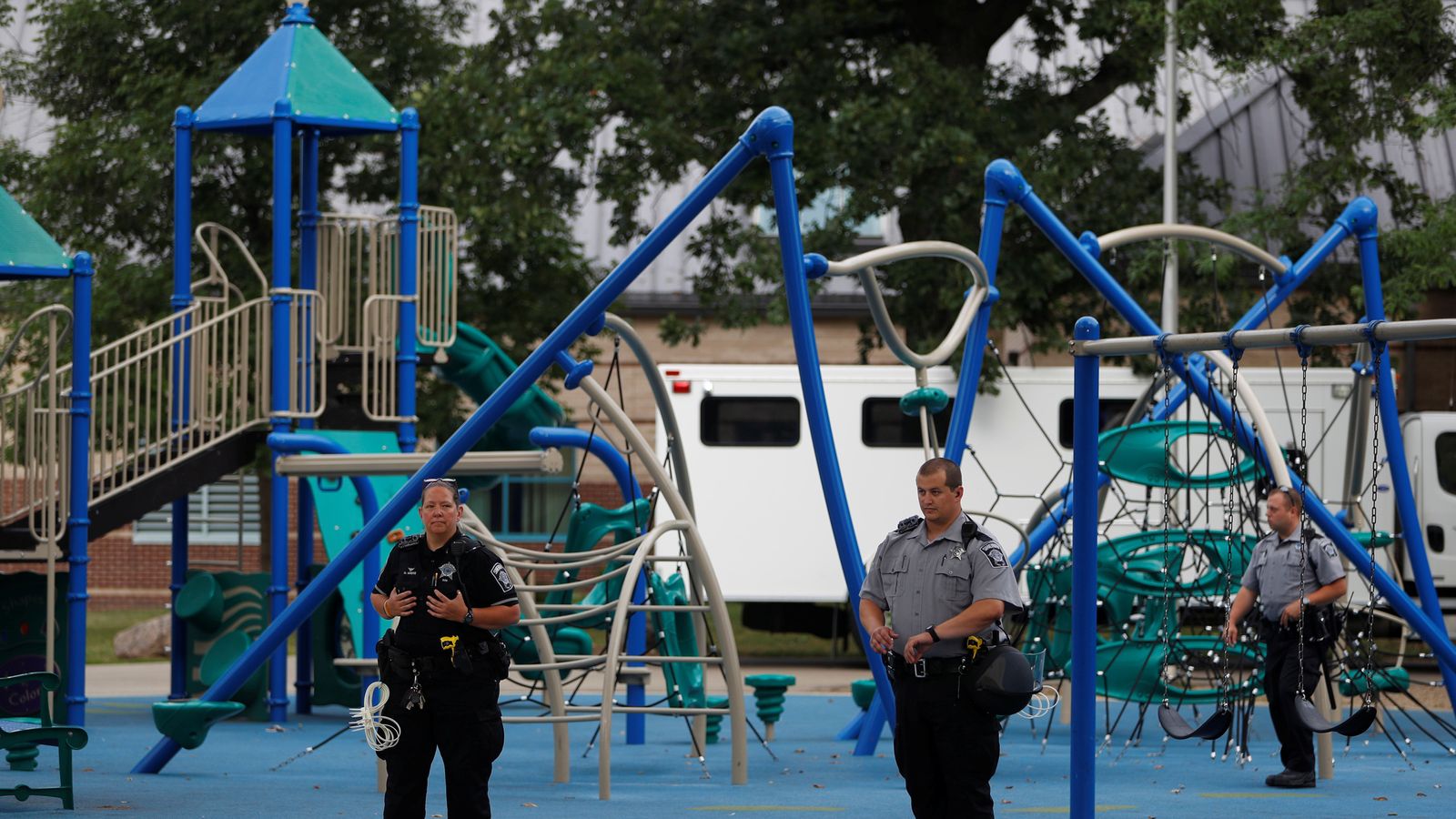 Milwaukee Enforces Curfew After Riots Following Shooting Of Sylville ...