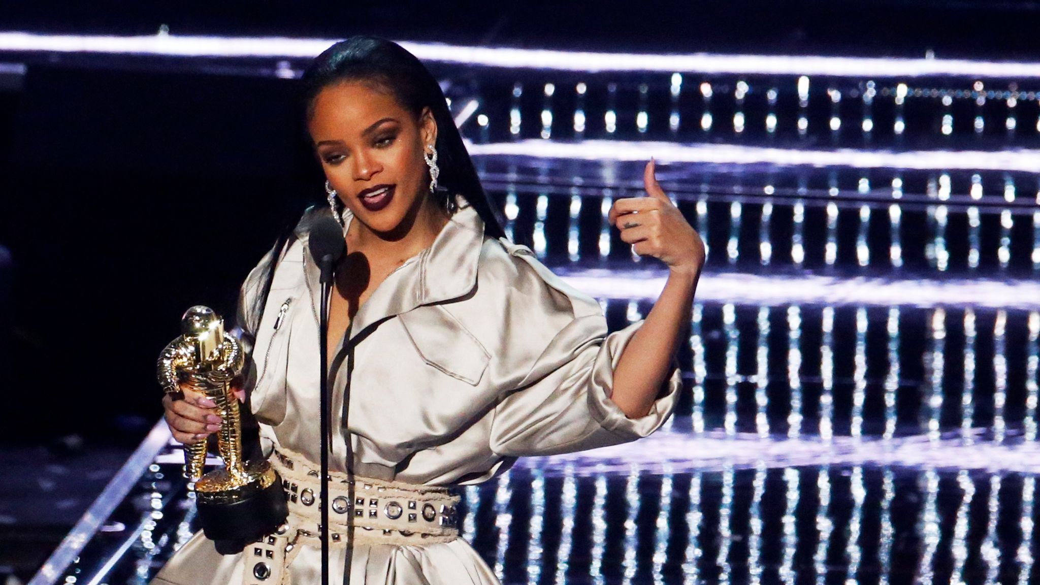 Grammys: Beyonce breaks record with nine nods | Ents & Arts News | Sky News