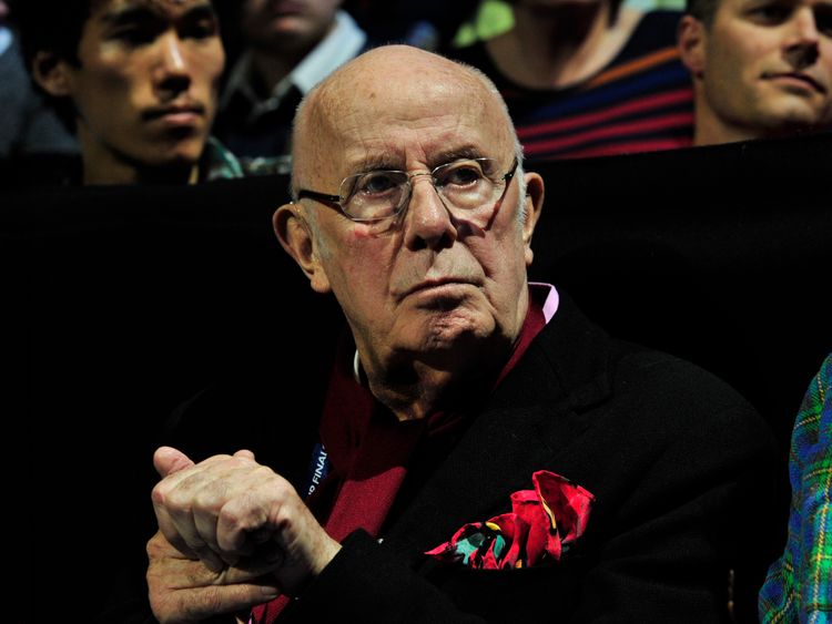 Victor Meldrew Actor Richard Wilson Suffers Heart Attack