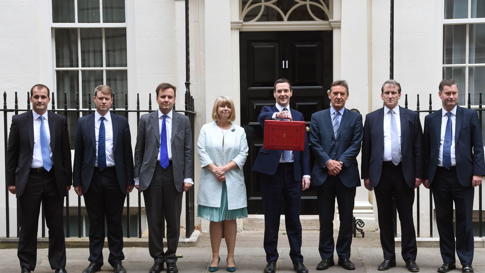 Tory treasury minister quits front bench role amid tensions | Politics ...