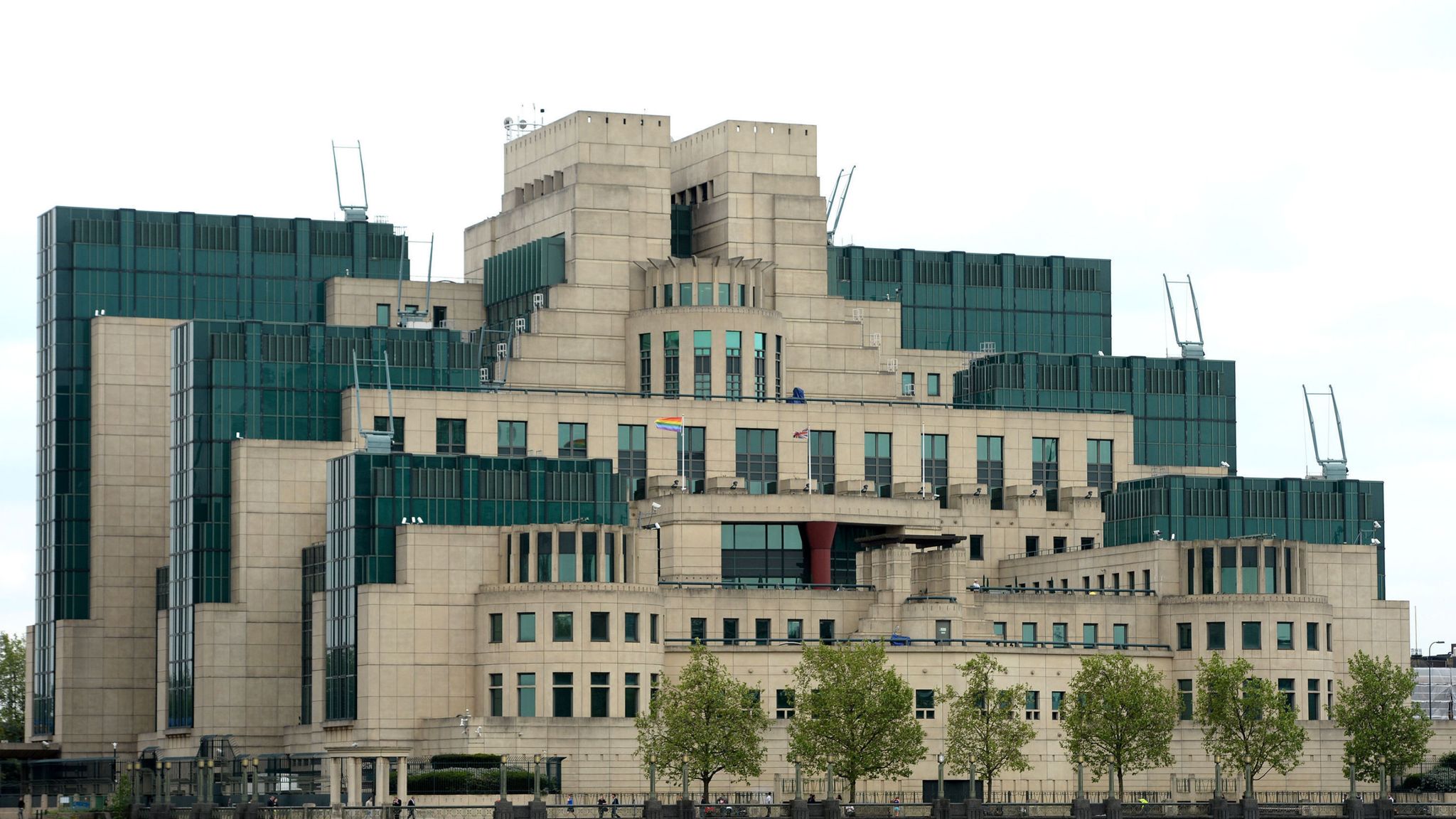 MI6 hiring 1,000 new staff to tackle modern threats | UK News | Sky News