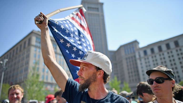 Swing states: Crucial battle for Ohio set to go to the wire | World ...