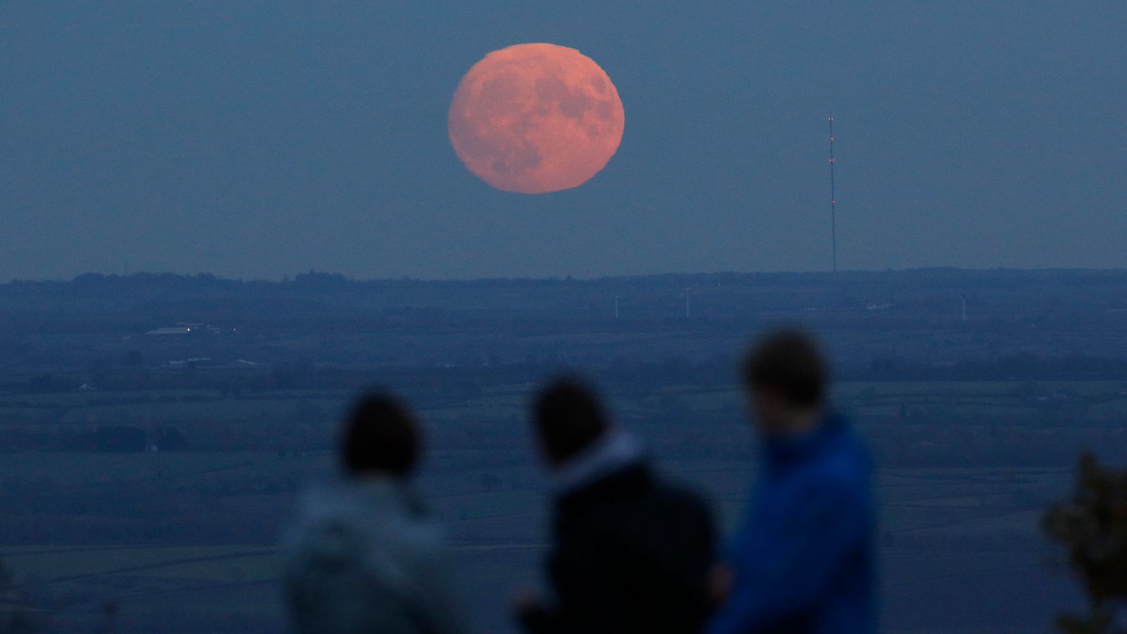 Moon created when 'about 20 moonlets collided' | World News | Sky News