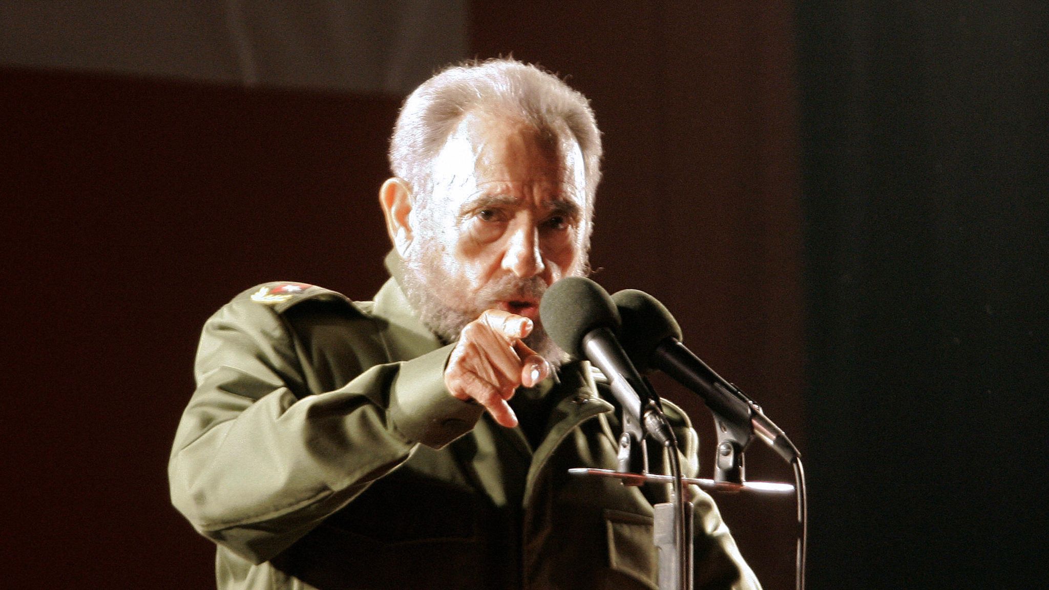 Cuba's revolutionary leader Fidel Castro dies | World News | Sky News