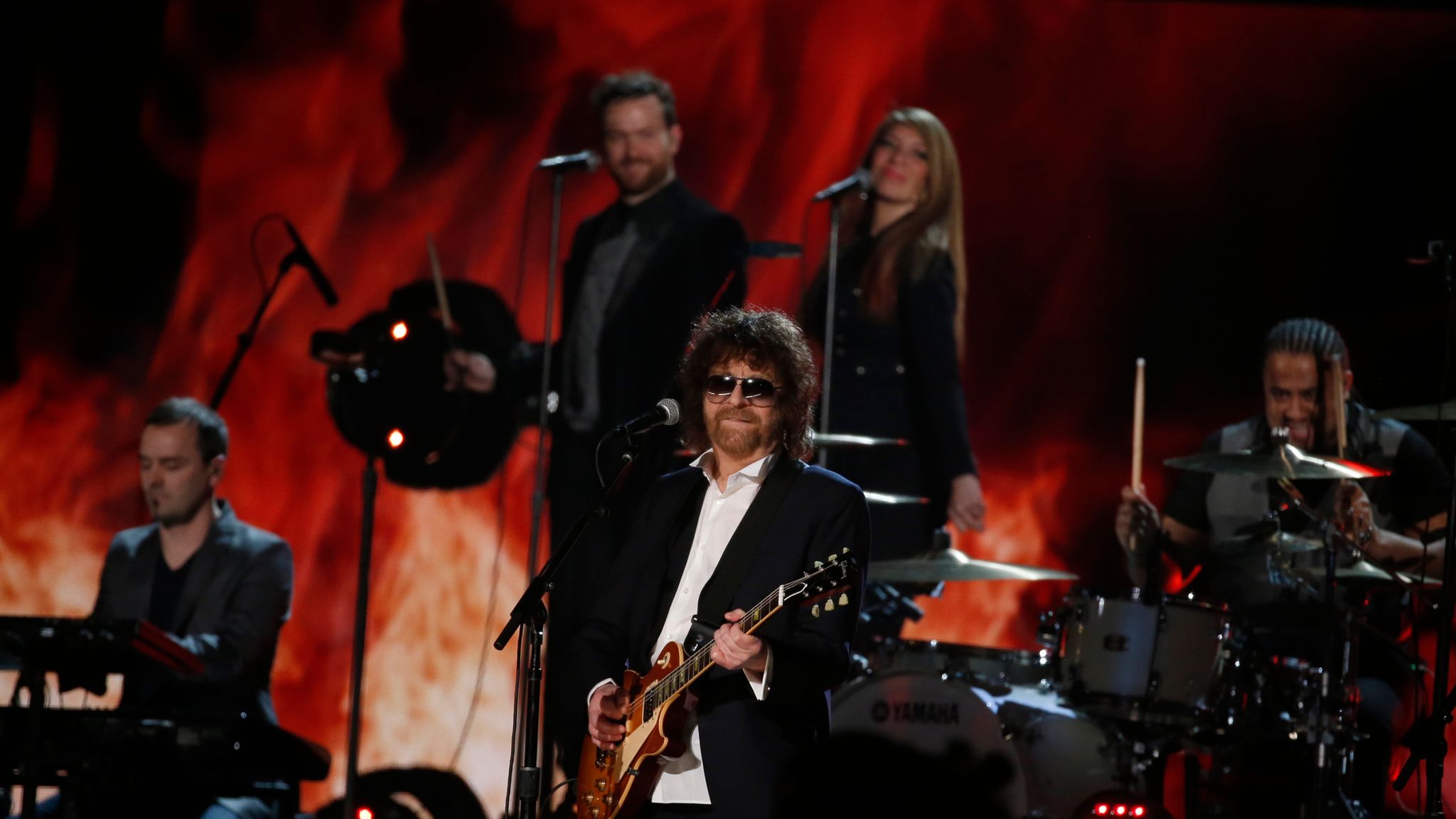 Tupac Shakur makes it into Rock and Roll Hall of Fame 20 years after ...