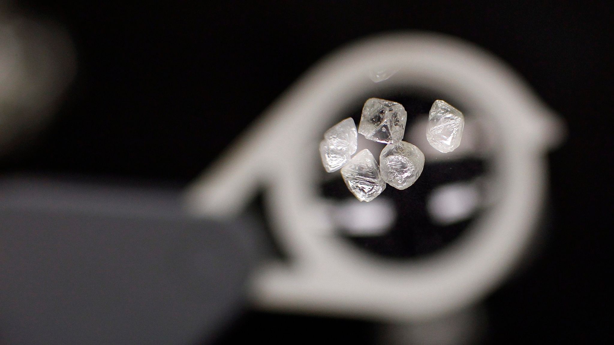 Suspects held over £58m airport diamond heist in Amsterdam | World News ...