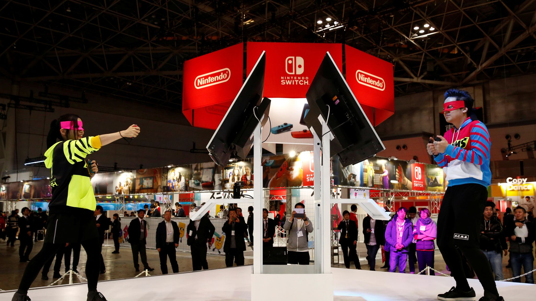 Nintendo Switch targets competitors in console fightback | Ents & Arts ...