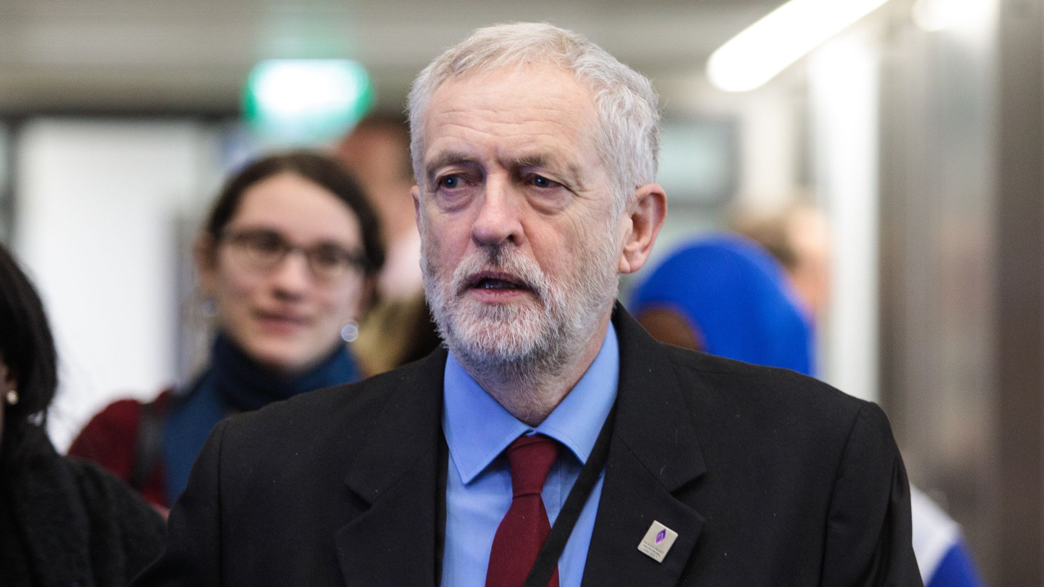Jeremy Corbyn imposes three-line whip on Labour MPs in Brexit bill vote ...